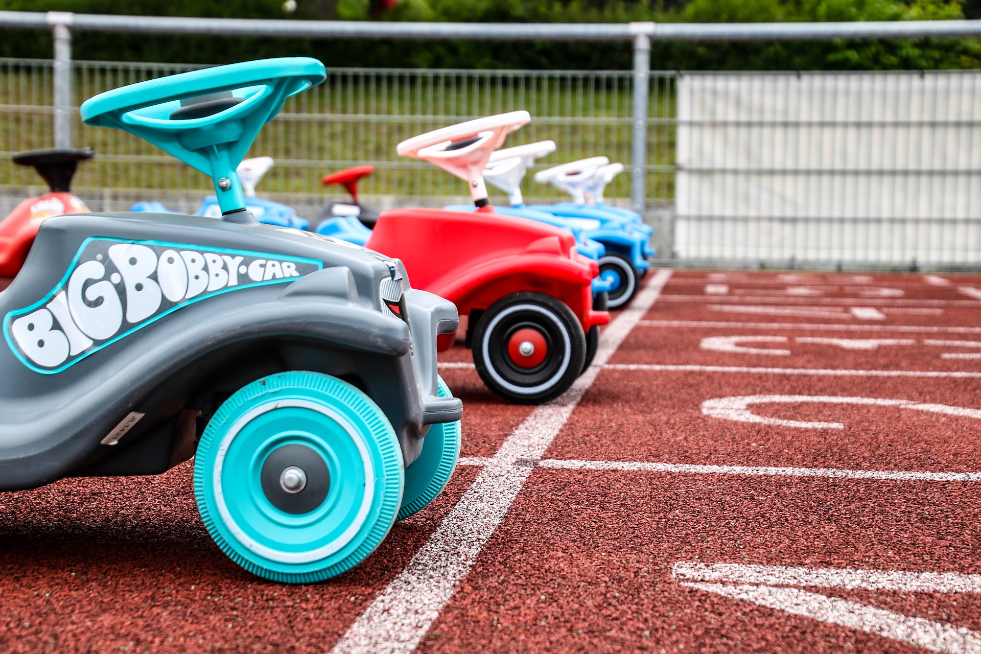 Balloon Powered Cars – KS2 Engineering KS2 Science